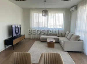 Izdavanje Stan - Beograd