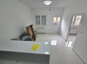Izdavanje Lokal - Beograd, Palilula: Borča