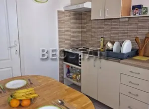 Izdavanje Stan - Beograd, Bogoslovija - Hadžipopovac
