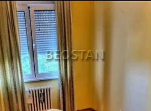 Izdavanje Stan - Beograd, Novi Beograd: Bežanijski blokovi