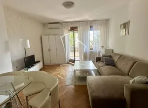 Izdavanje Stan - Beograd, Vračar: Crveni Krst - Južni bulevar