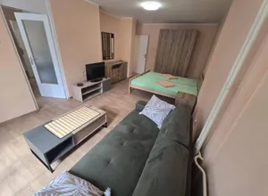 Izdavanje Stan - Beograd, Sava Centar