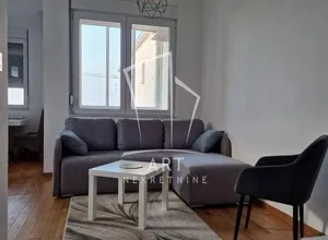 Izdavanje Stan - Beograd, Zvezdara: Lipov lad