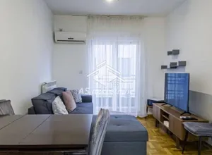 Izdavanje Stan - Beograd, Zvezdara: Vukov spomenik - Đeram