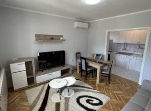 Izdavanje Stan - Beograd, Zvezdara: Kluz - Zeleno brdo - Olimp