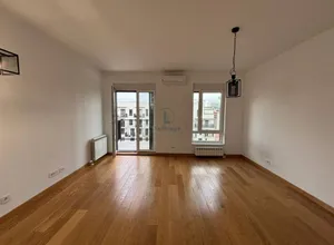 Izdavanje Stan - Beograd, Novi Beograd: Paviljoni - Pariske komune - Ikarus
