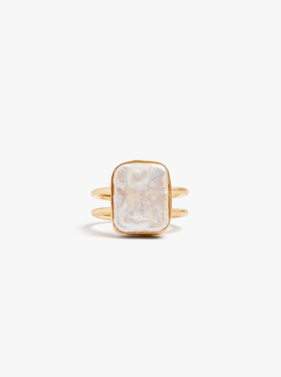 RECTANGULAR RING WITH PEARL