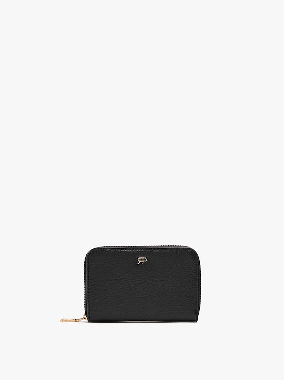 WALLET WITH TEXTURE AND ZIPPER CLOSURE