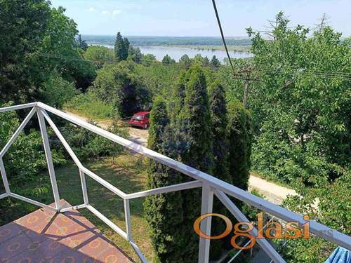 Vikend kuca sa fantastičnim pogledom na Dunav!