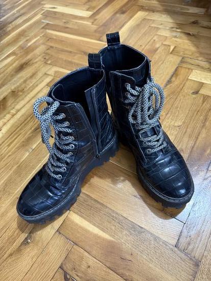 Zara cipele 800