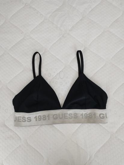 GUESS crni top