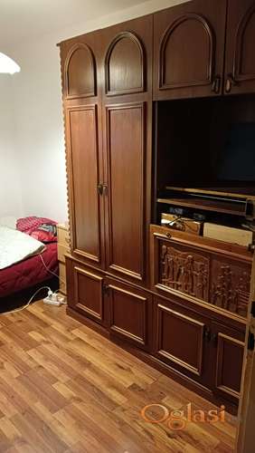 IZDAJEM SOBU U BLOKU 70 od 01.07.