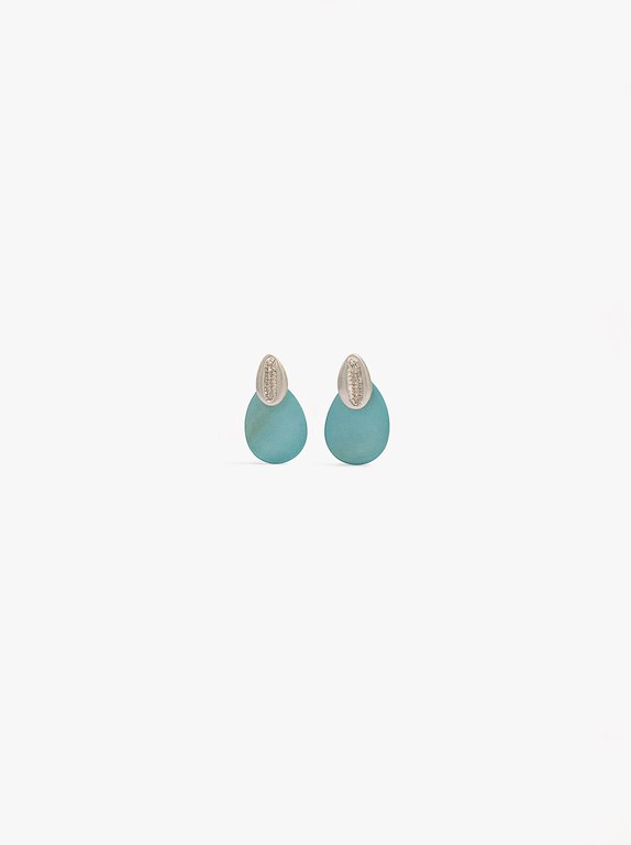 EARRINGS WITH SHELL SHAPE