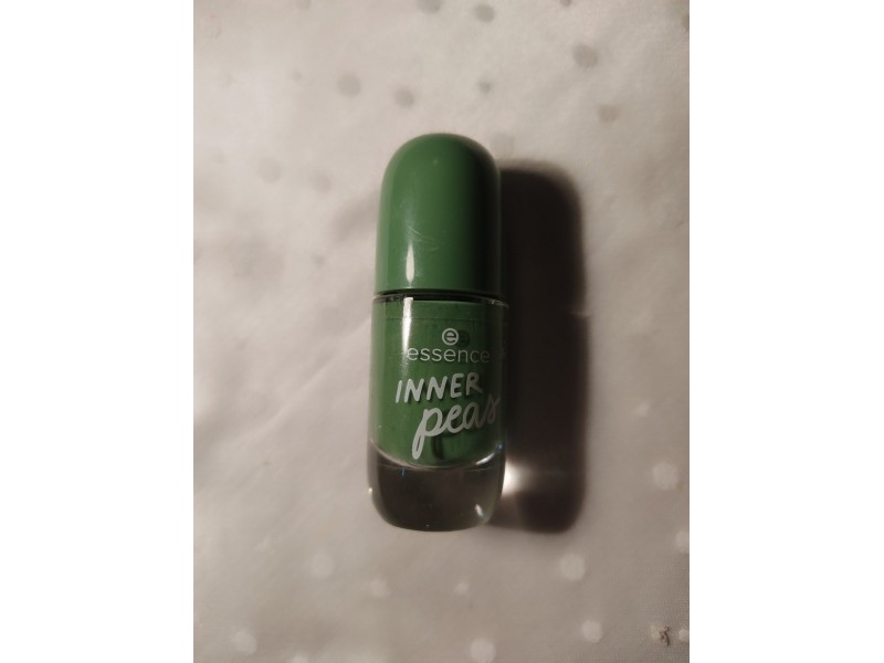 ESSENCE LAK ZA NOKTE MAT TRAVA ZELENI 8 ML