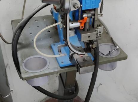 ПНЕУМАТСКА МАШИНА ЗА РАДЊЕ РУКОМ FALZONI F401-9