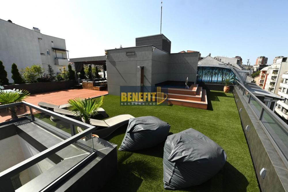 Petosoban stan na prodaju, 450m2, 950.000€
