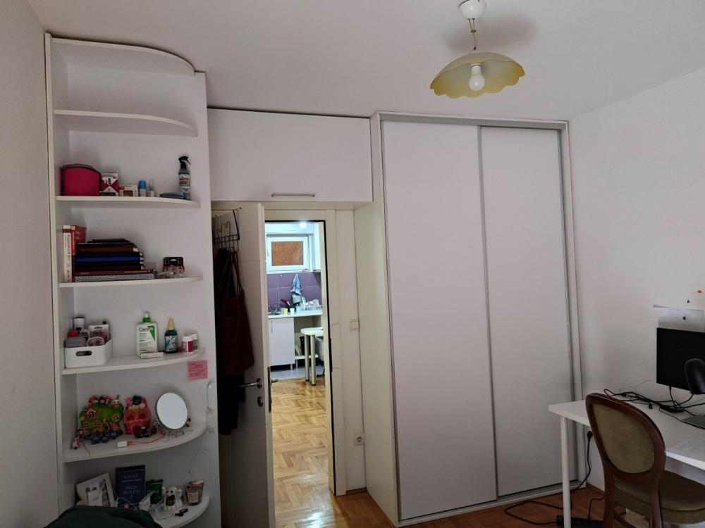 Đevđelijska, Dvosoban stan za izdavanje, 52m2, 650€