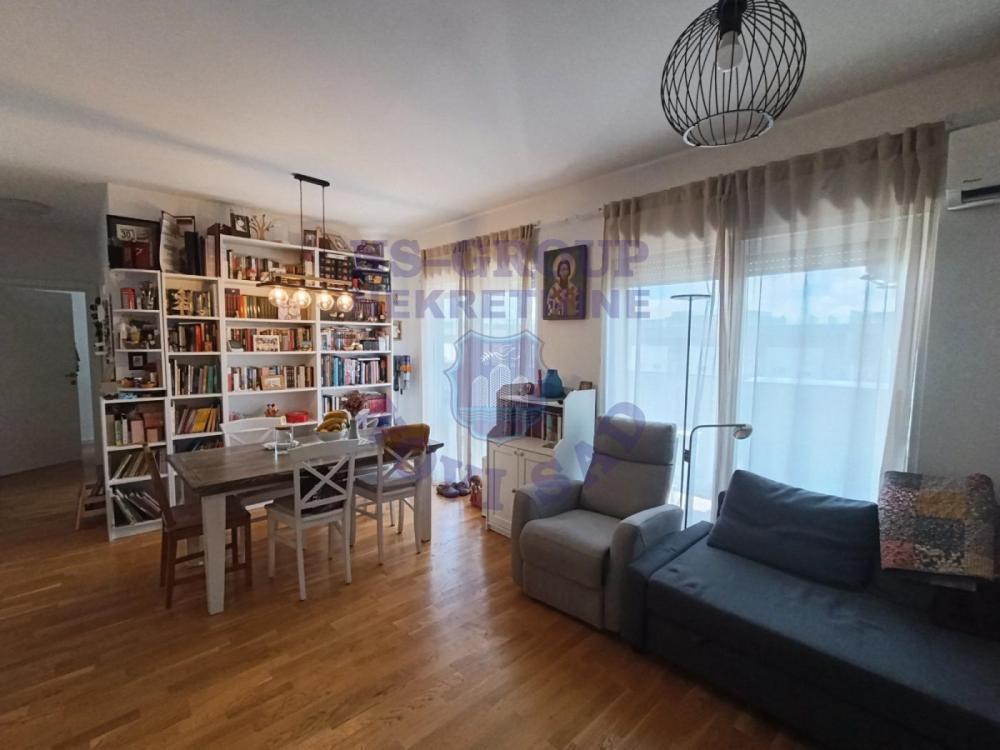 Trosoban stan na prodaju, 67m2, 220.840€