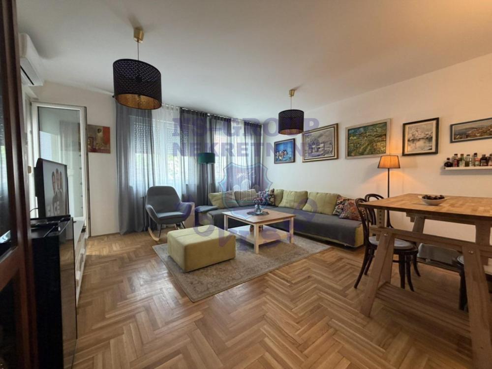 Dvosoban stan na prodaju, 52m2, 176.750€