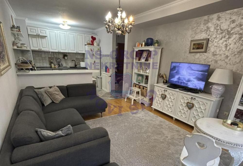 Trosoban stan na prodaju, 65m2, 226.600€