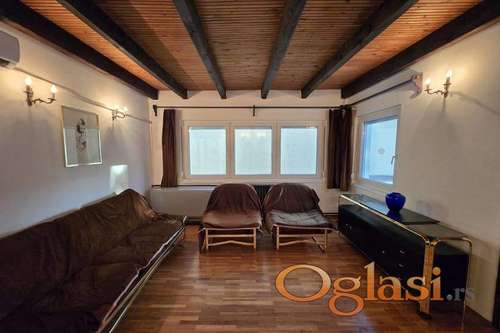 Stan sa garažom i dvorištem na Zvezdari, 102m2