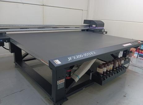 Mimaki JFX200-2513EX UV flatbed štampač