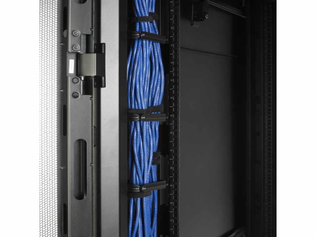 APC NetShelter RacAPC NetShelter Cable Management, Vertical Cable Manager set of 10 rings