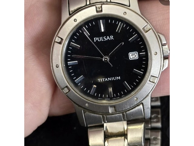 Pulsar Titanium muski sat