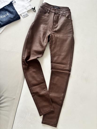 Kozne pantalone nove