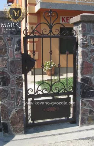 PEŠAČKE KOVANE KAPIJE
