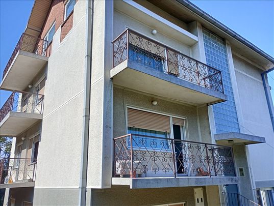 Kaludjerica objekat na 7 ari placa