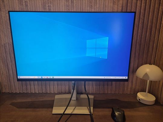Dell monitor 27 incha P2722H