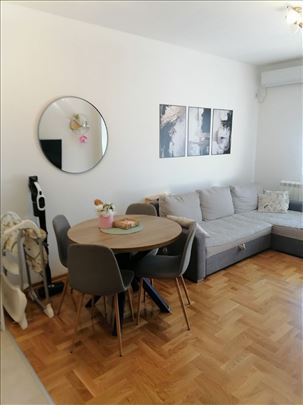 Fantastičan 2.0 stan 45m2 Novija gradnja Vila Mara