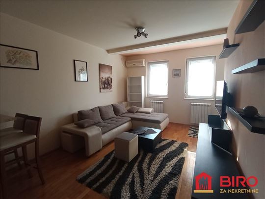 Stan,Novi Sad,Bulevar,kv: 47.00, ID: 1011575