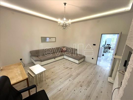Stan,Novi Sad,Centar,kv: 61.00