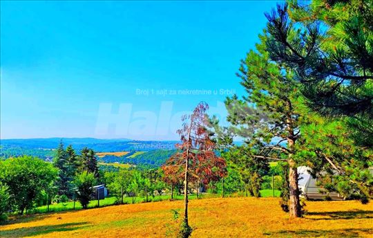 Avala, 19,5km od Terazija, prekrasan plac na 65 ar