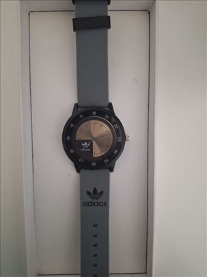 Adidas sat