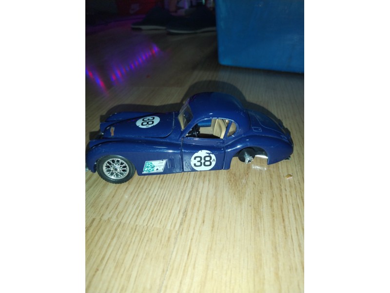 Burago Jaguar XK120 Coupe 1948