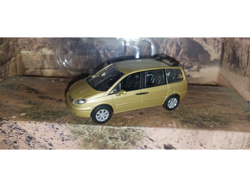 Norev Citroen C8 1:43