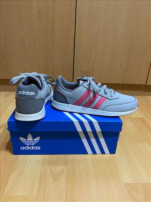 Decije Original Adidas koriscene 1 povoljno