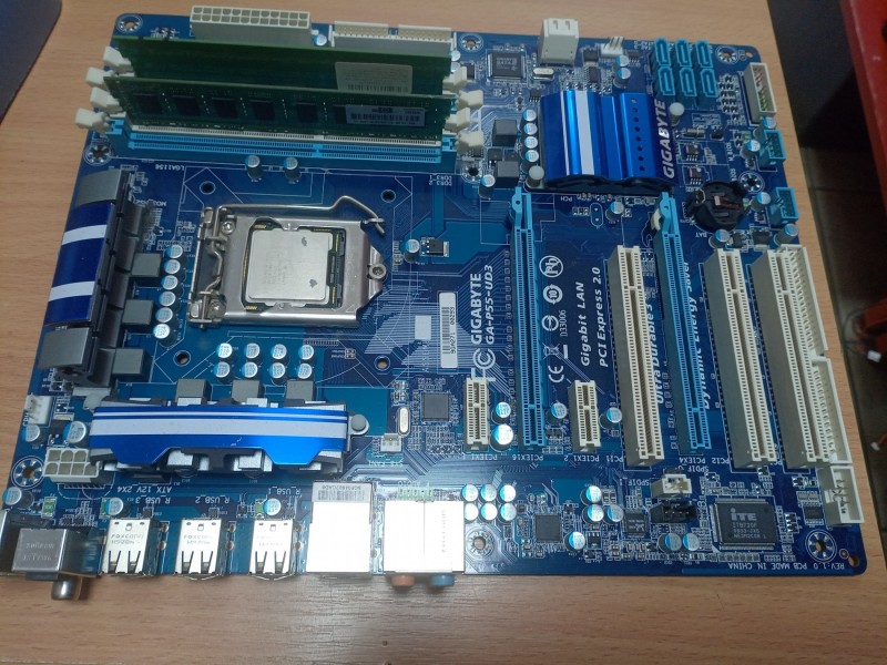 GA-p55-UD3, i5 750 , 6GB DDR3