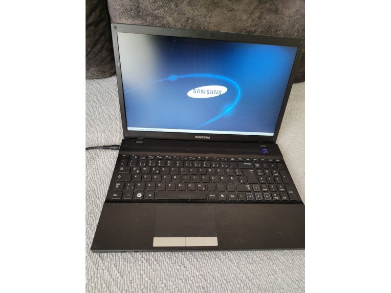 Samsung NP300v5v