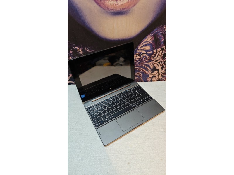 Laptop tablet ACER,model N15P2