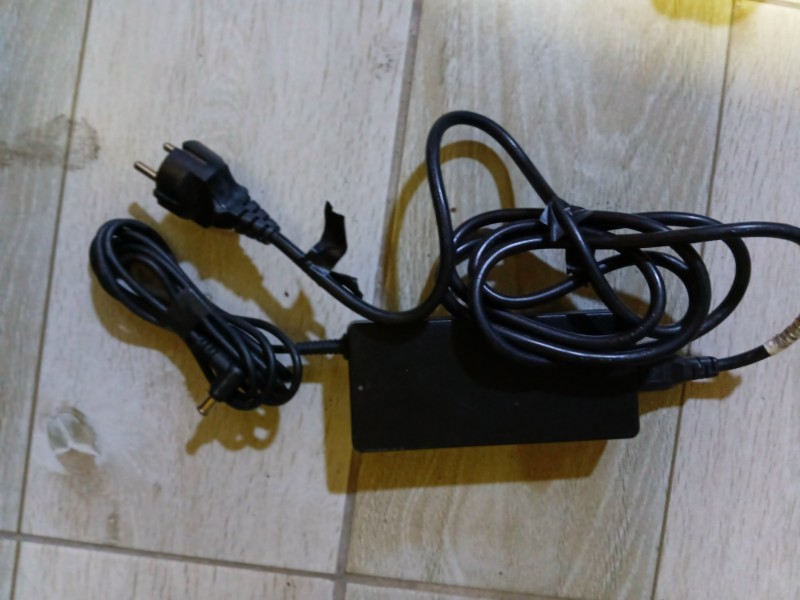 Sony 19.5v 6.2a VGP AC19v46 120W