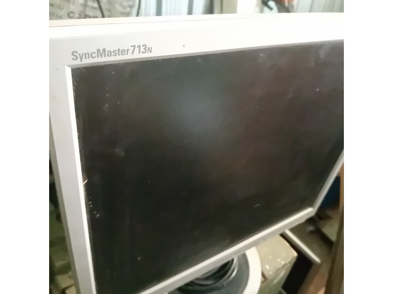 Samsung 713n