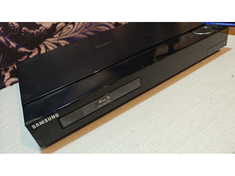 Samsung Blu Ray dvd,model HT-C5200