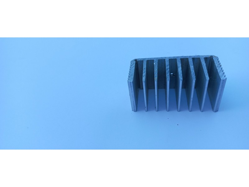 Hladnjak 63x30x29 mm