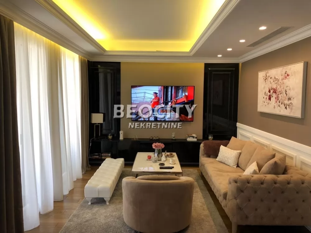 Trosoban stan, 85 m2, Centar, Bilećka ID: 133127