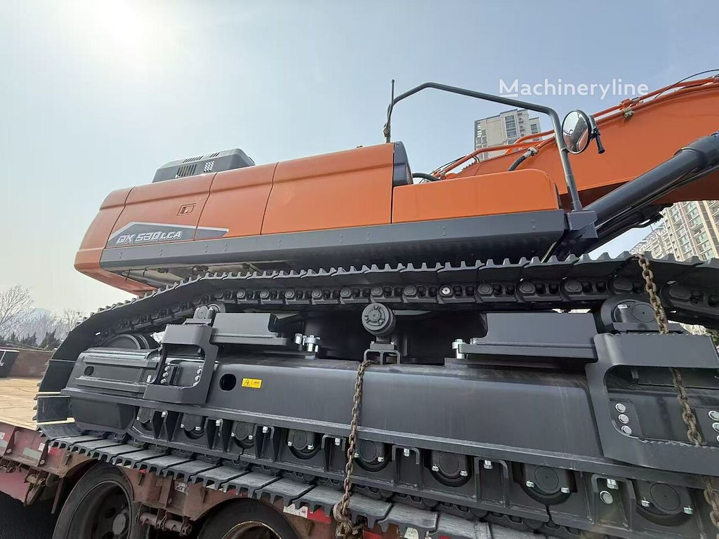 Novi Develon DX530LC-7B bager guseničar