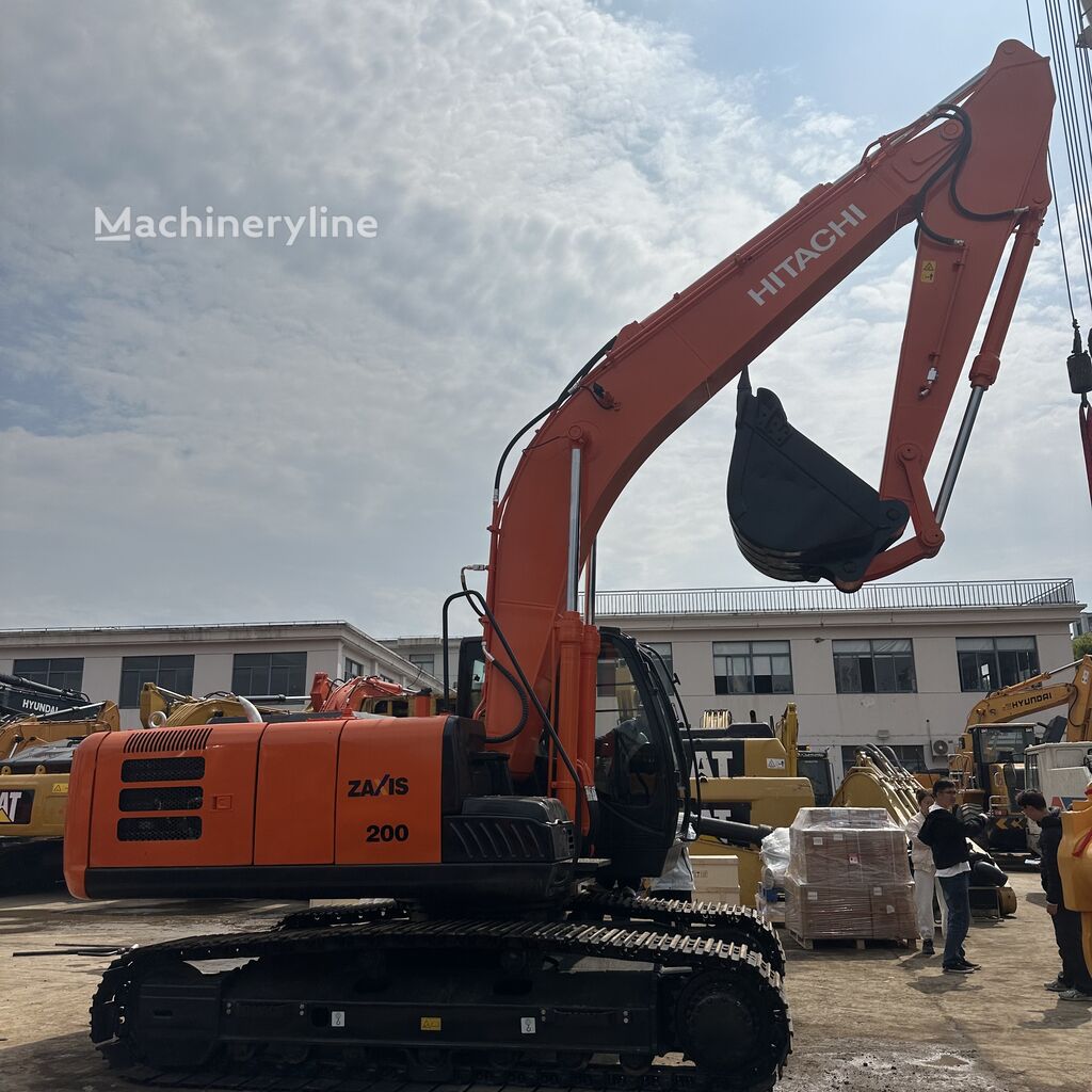 Hitachi ZX200 bager guseničar